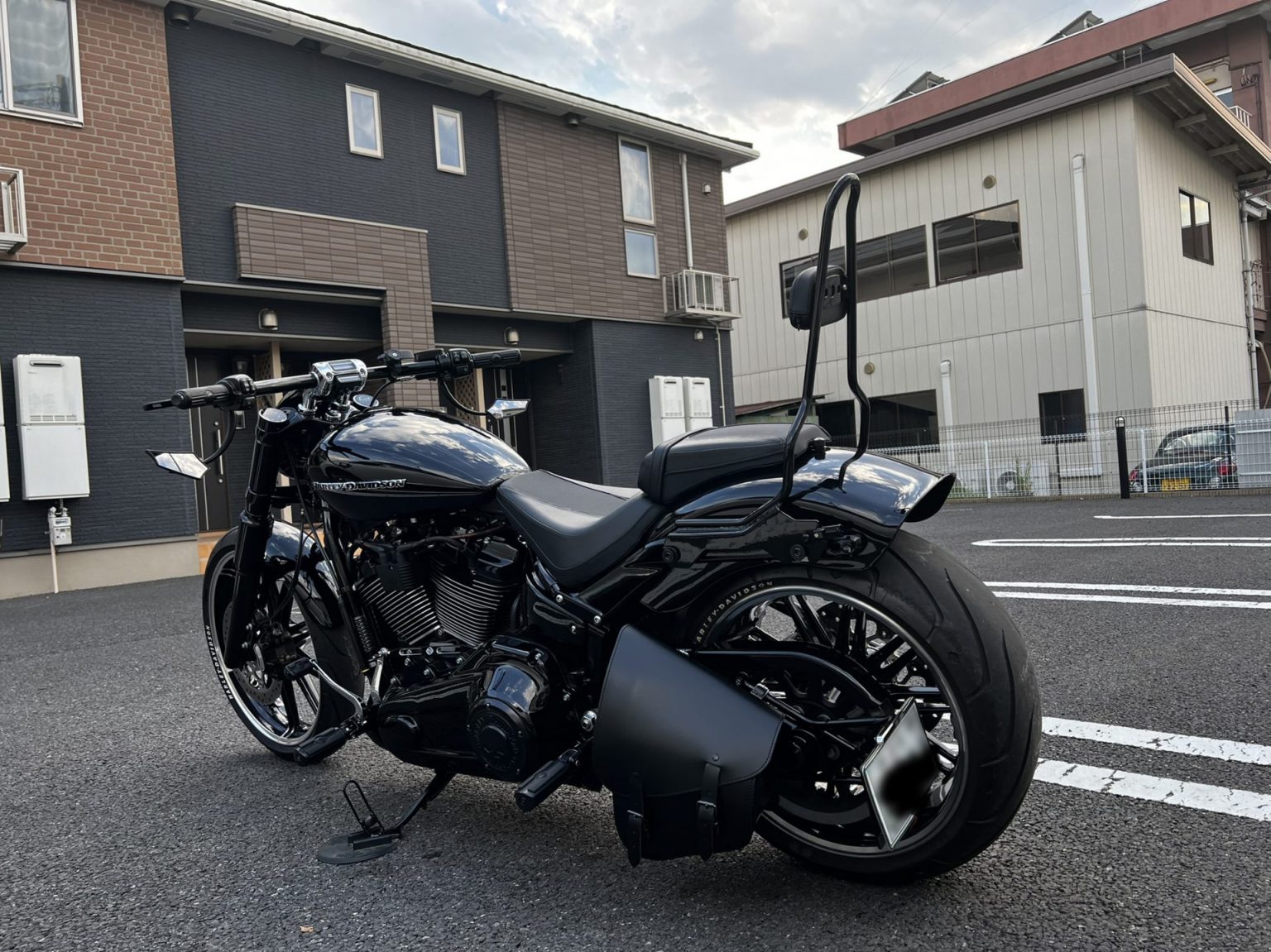 FXBRS 2020 Breakout カスタム - ハーレーカスタムガイド