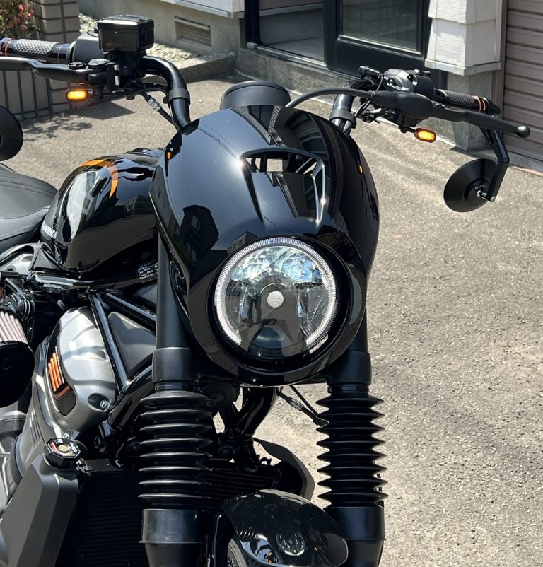 RH975オリジナルペイント - ハーレーカスタムガイド